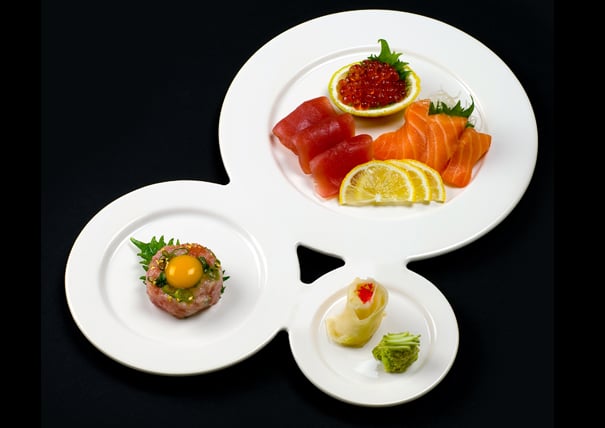 One Plate, Three Bits of Food - Yanko Design