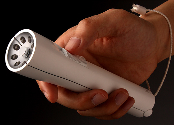 Transforming Flashlight - Yanko Design
