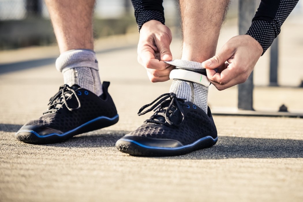 Fitness-tracking foot-fabric! - Yanko Design