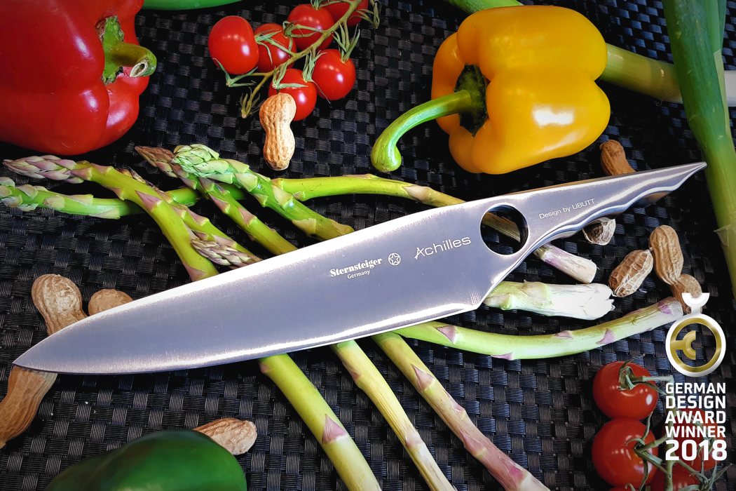 This Seamless Kitchen Knife is a Work of Ergonomics and Art! - Yanko Design