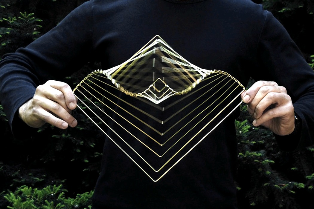 This stress-relief kinetic spinner was created out of love for maths ...